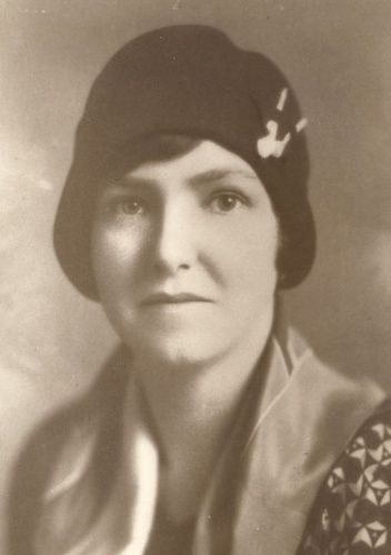 Carol Ryrie Brink | Autorka: Wszystkie książki, wywiady, artykuły ...