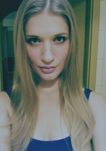 Karolina Rogaska | Autorka: Wszystkie książki, wywiady, artykuły | Lubimyczytać.pl