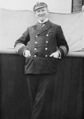 Arthur H. Rostron | Autor: Wszystkie książki, wywiady, artykuły ...