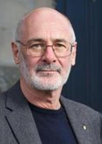 Roger W. Byard | Autor: Wszystkie książki, wywiady, artykuły ...